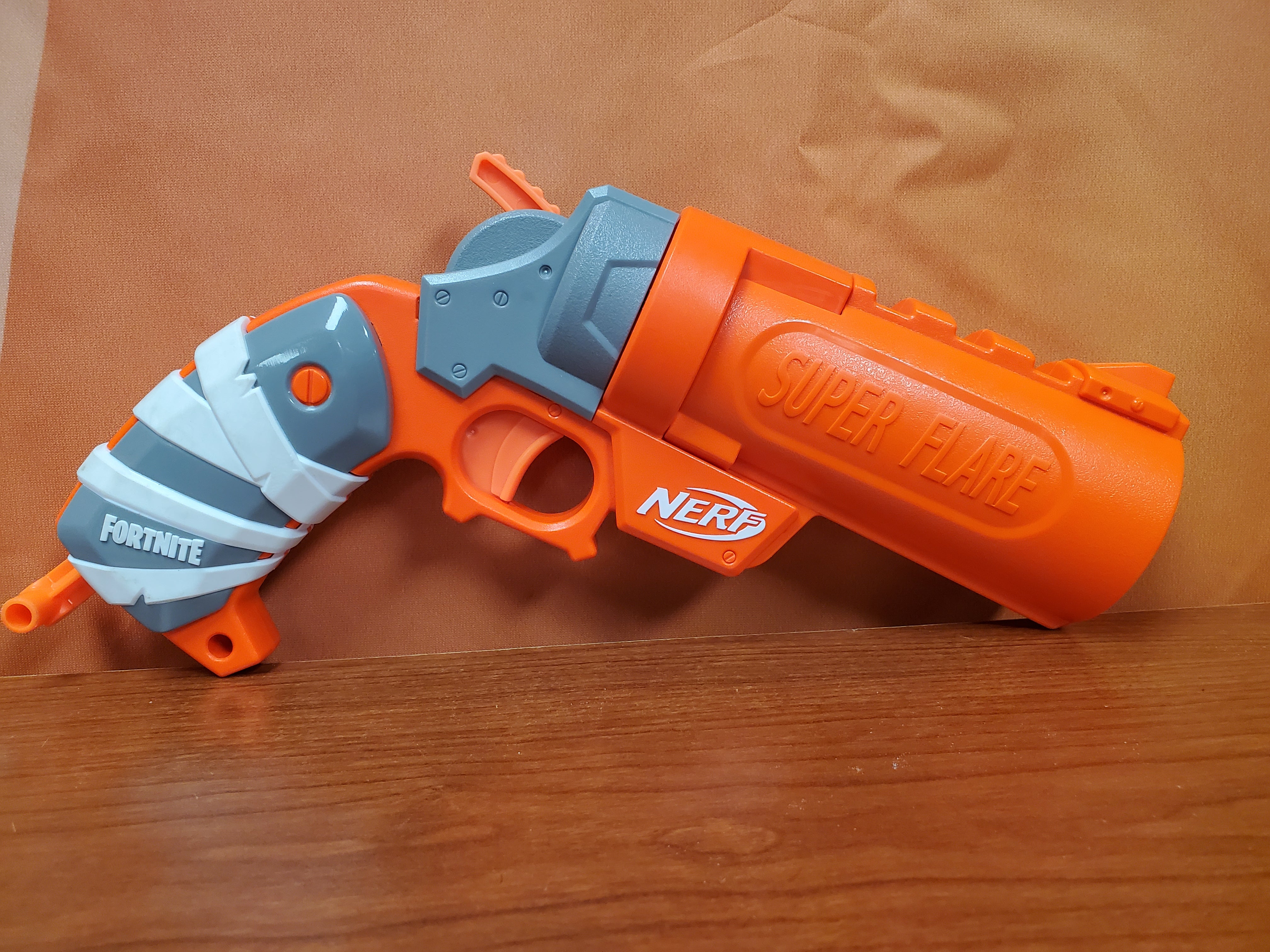 Nerf Fortnite Flare – Blaster Guy