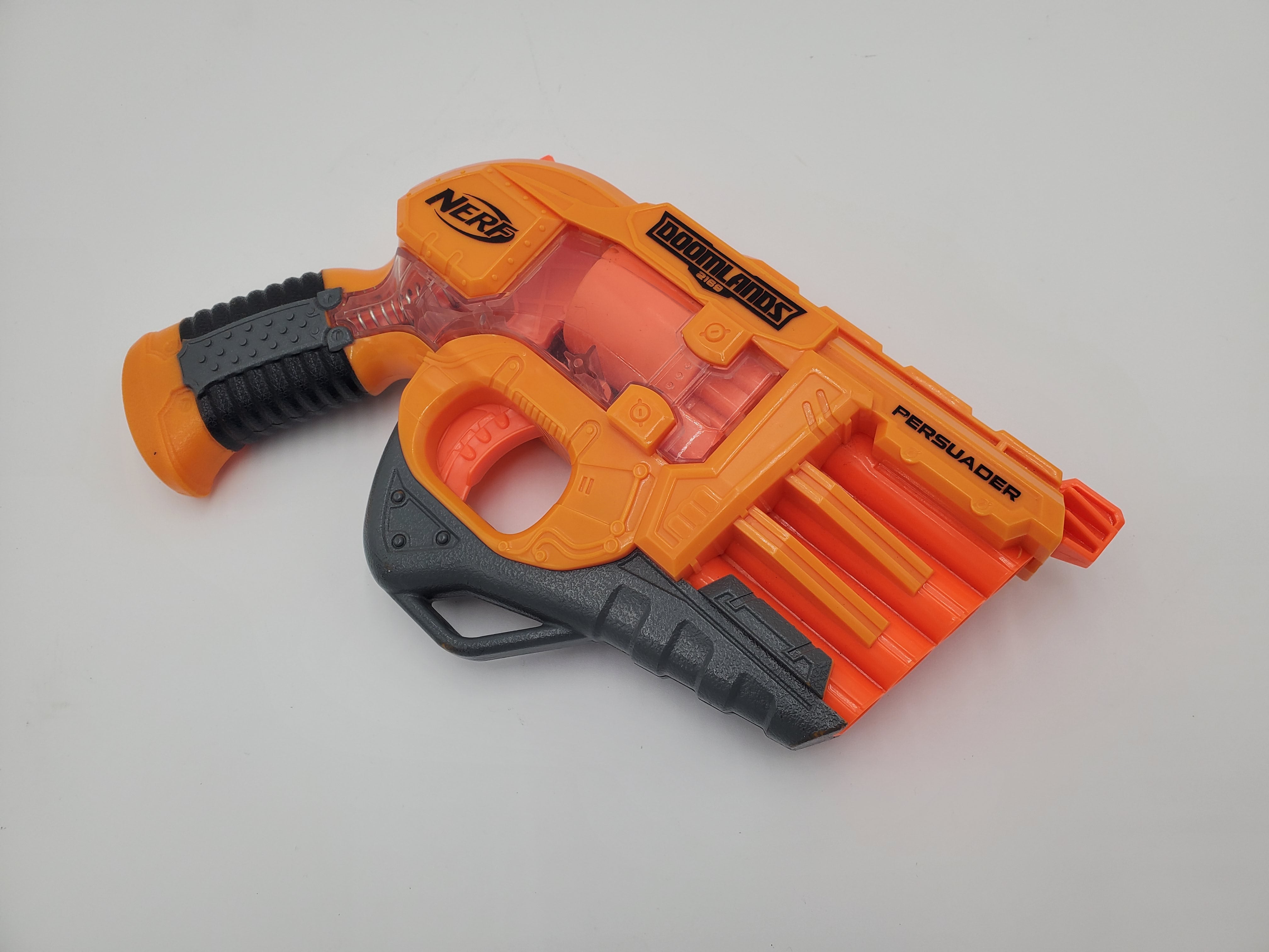Nerf Doomlands Persuader – Blaster Guy