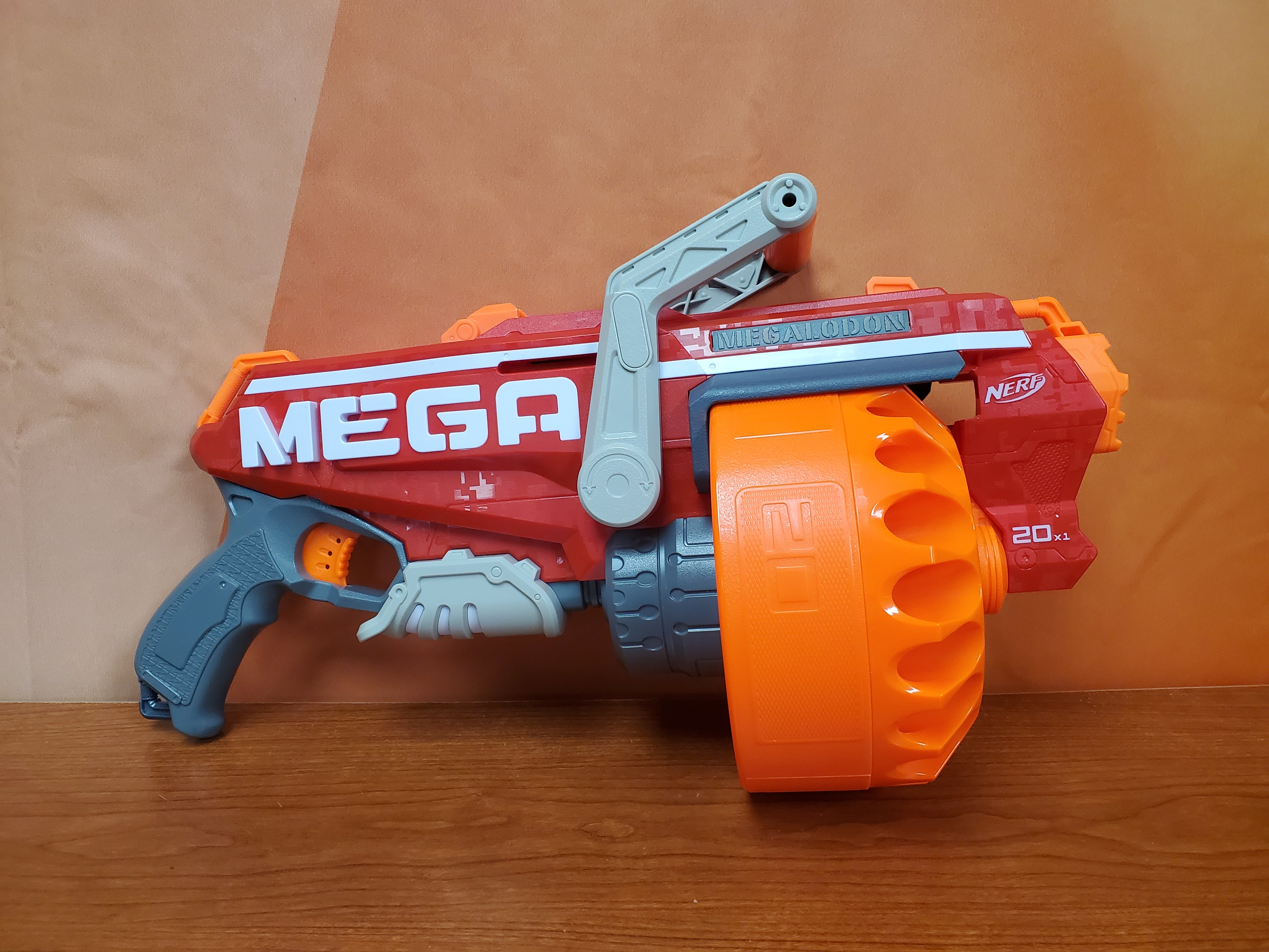 Nerf MEGA Megalodon – Blaster Guy